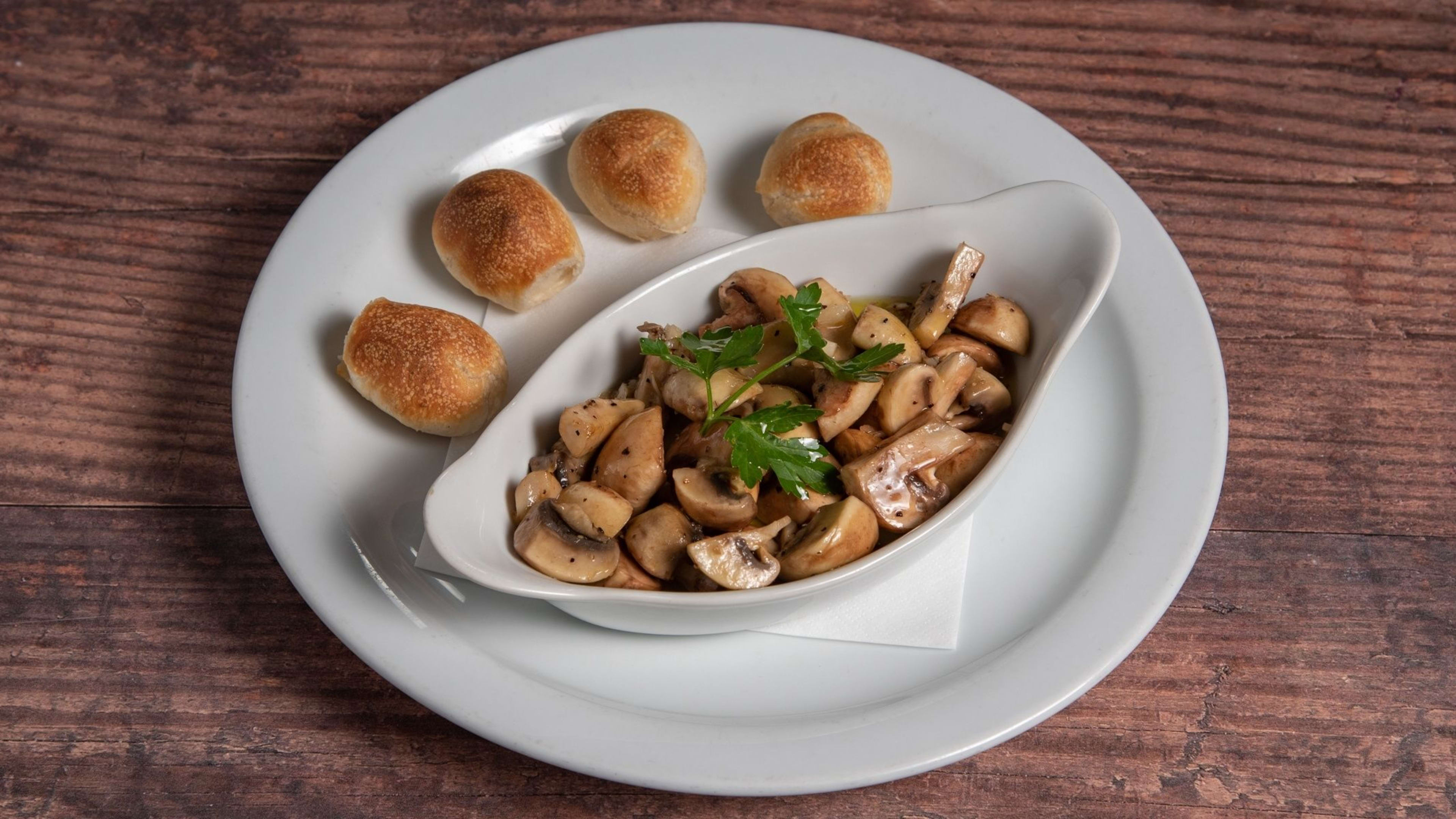 The Best Dog-Friendly Restaurants Near Me | TheFork