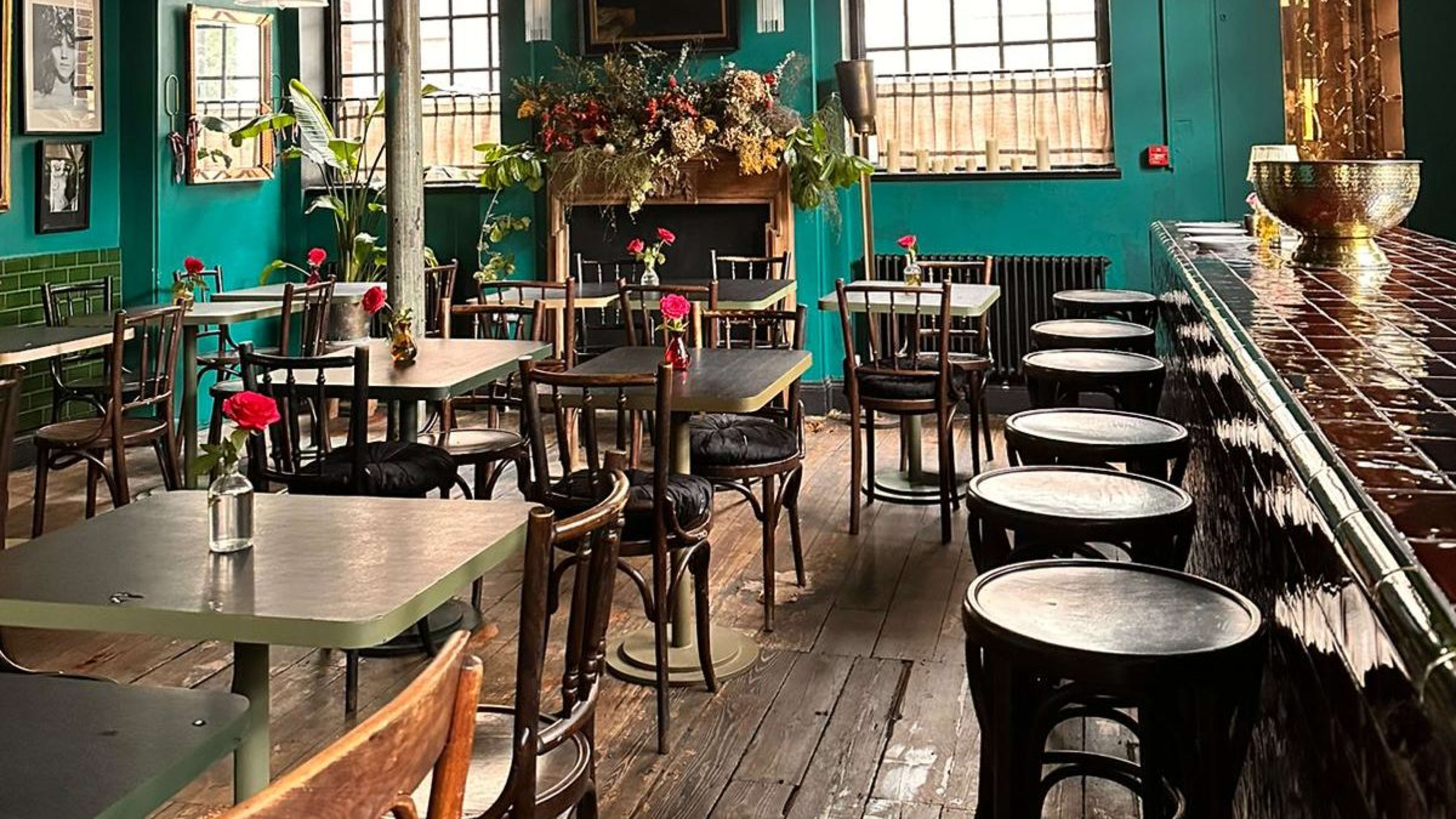 The Best Dog-Friendly Restaurants Near Me | TheFork