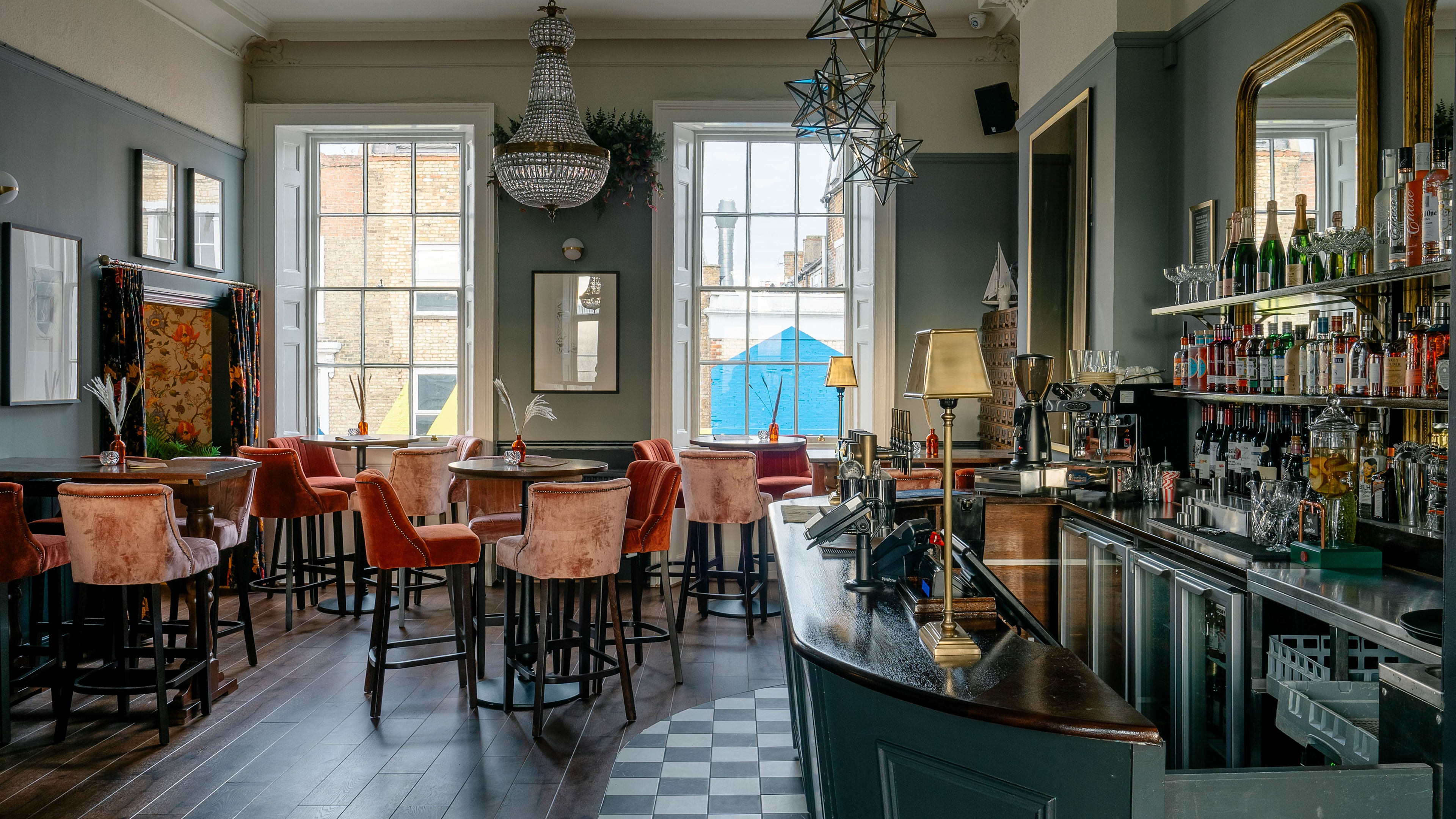 The Best Dog-Friendly Restaurants Near Me | TheFork