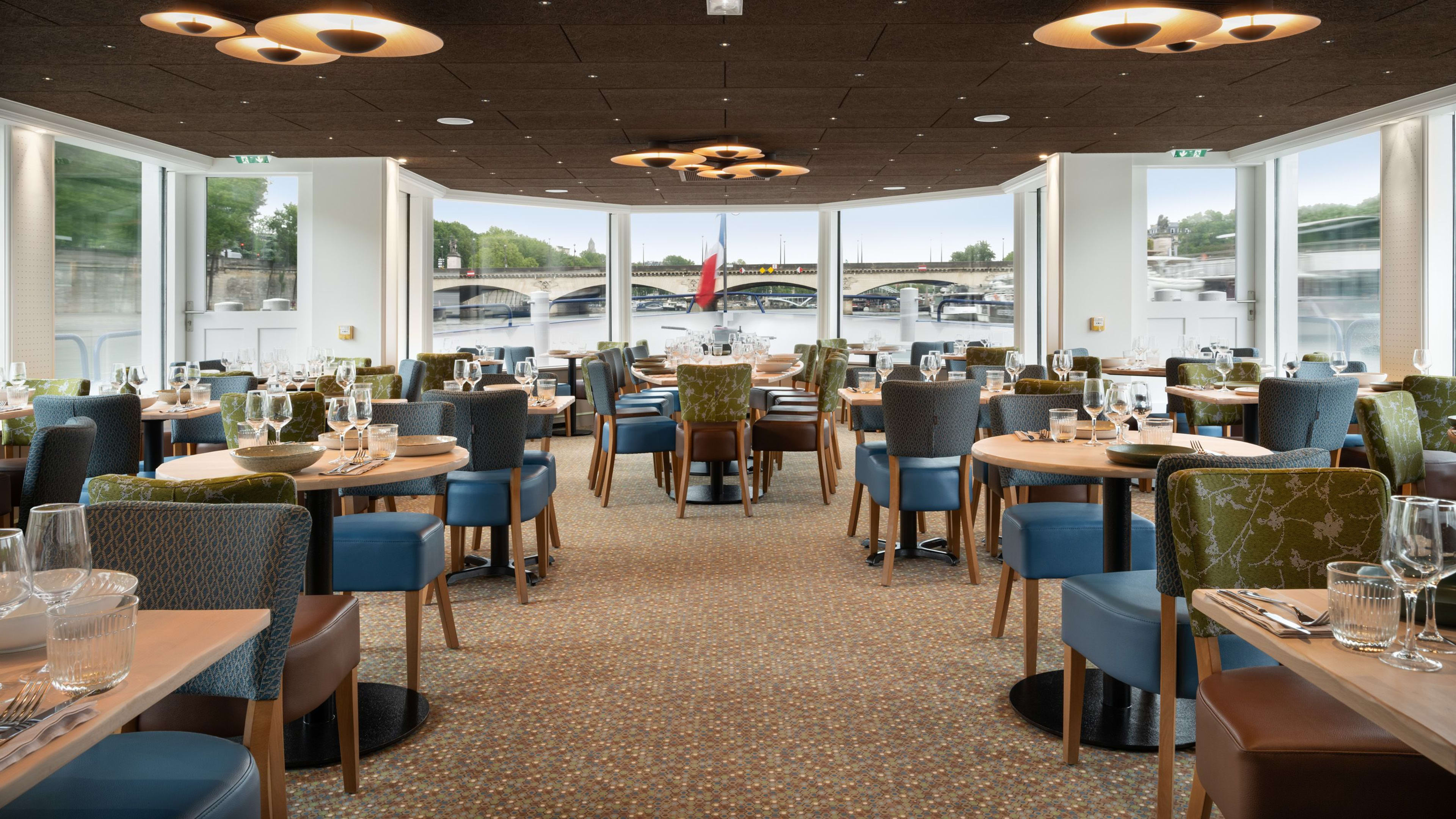 The Best Waterfront Restaurants Near Me | TheFork