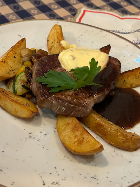 Pellegrini Kungsholmen i Stockholm - Restaurangens meny, öppettider ...