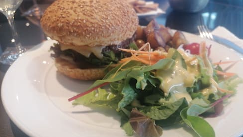 La Rive Lounge Bar à Morges - Menu, avis, prix et réservation | TheFork