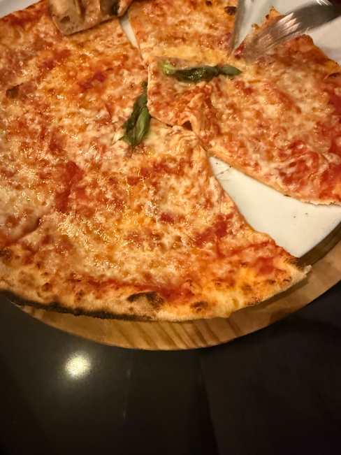 Pizzaria Luzzo Santos em Lisboa - Preços, menu, morada, reserva e ...