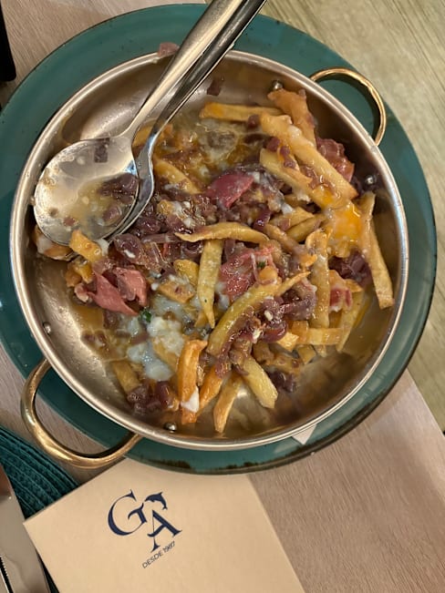 Golfinho Azul em Encarnação - Preços, menu, morada, reserva e ...