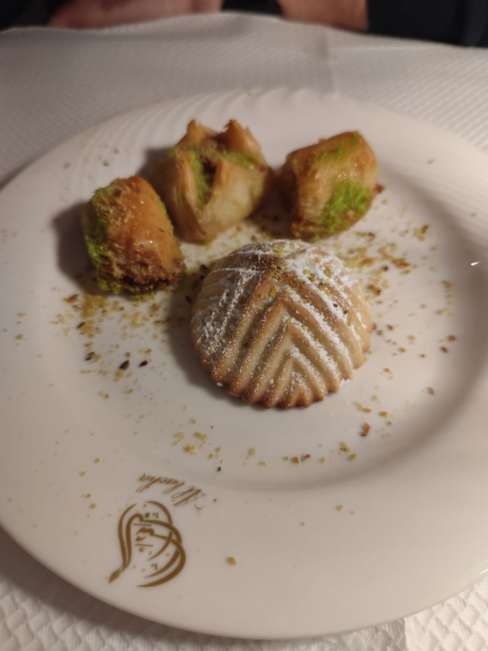 Restaurant Al Bacha Paris à Paris - Menu, avis, prix et réservation ...
