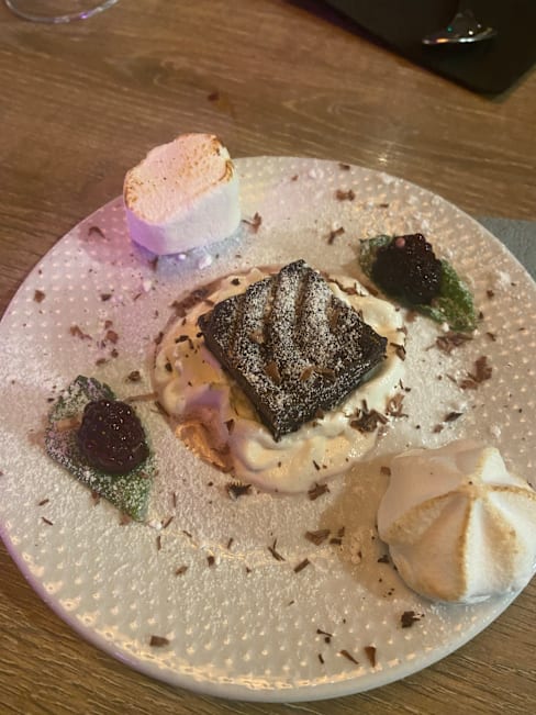 Restaurang Bazaar i Sundbyberg - Restaurangens meny, öppettider ...