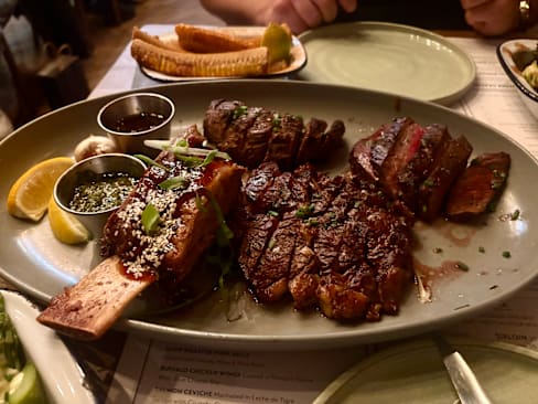 The Iron Lady in Rotterdam - Menu, openingstijden, prijzen, adres van ...