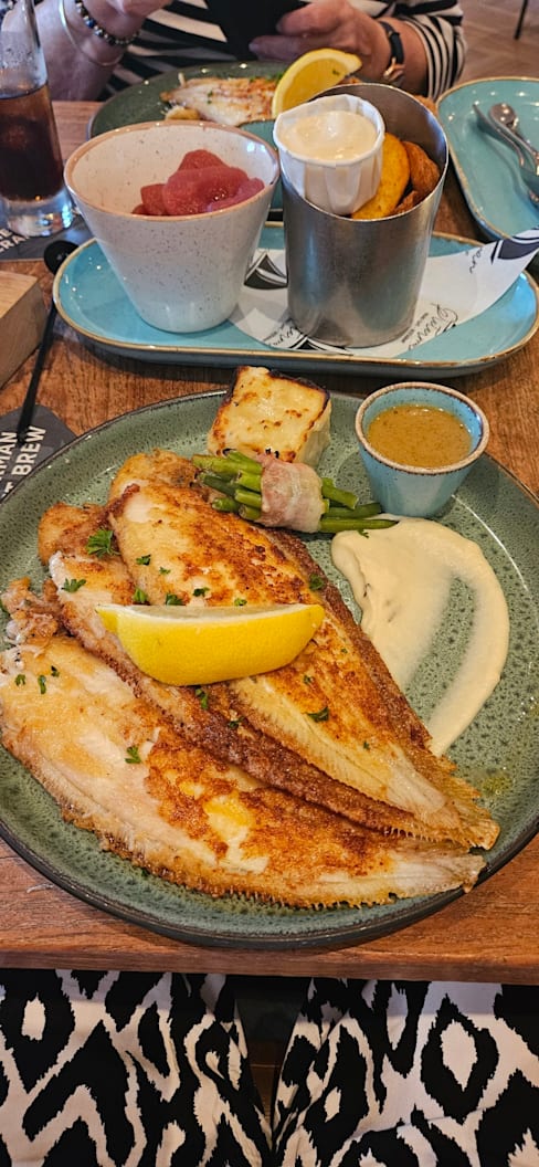 Pieterman in Volendam - Menu, openingstijden, prijzen, adres van ...