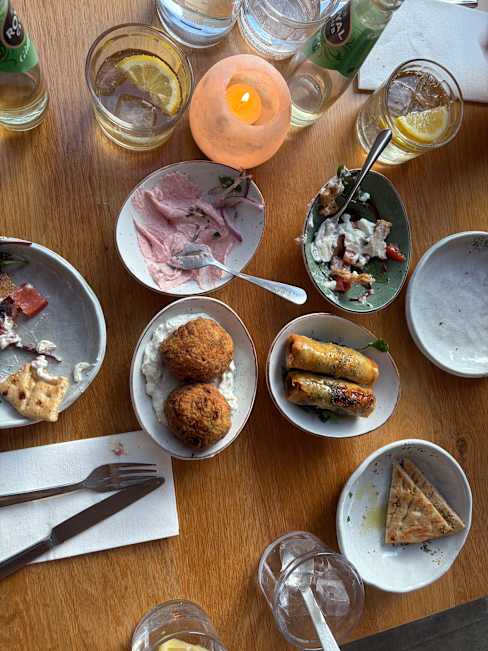 Rodos Good Taste in Leiden - Menu, openingstijden, prijzen, adres van ...