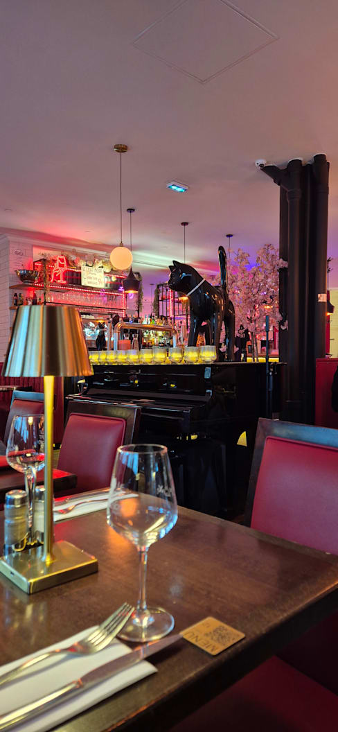 Restaurant Le Chat Noir à Paris - Menu, avis, prix et réservation | TheFork