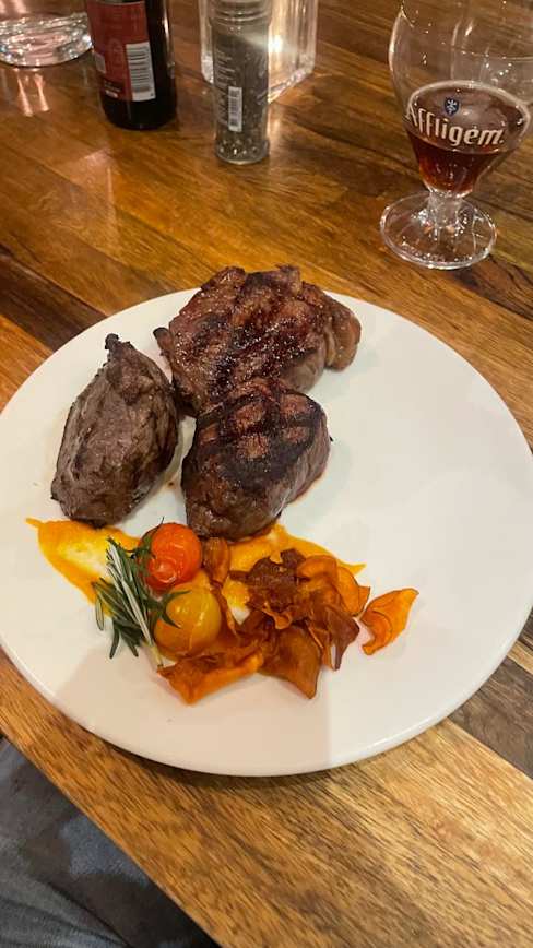 Meat & More in Utrecht - Menu, openingsuren, adres, foto’s van ...