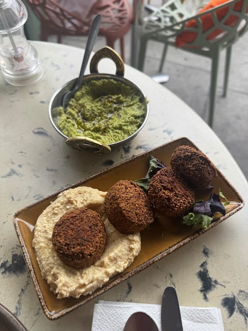 Zer Middle East Kitchen in London - Restaurant Reviews, Menus, and ...