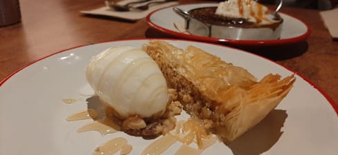 Barouk Lx Factory em Lisboa - Preços, menu, morada, reserva e ...