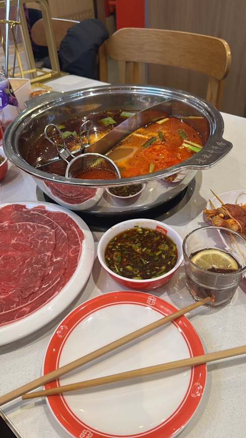 Yuan’s Hot Pot Amsterdam Ferdinand Bolstraat 袁记串串香阿姆喜力博物馆店 in Amsterdam ...