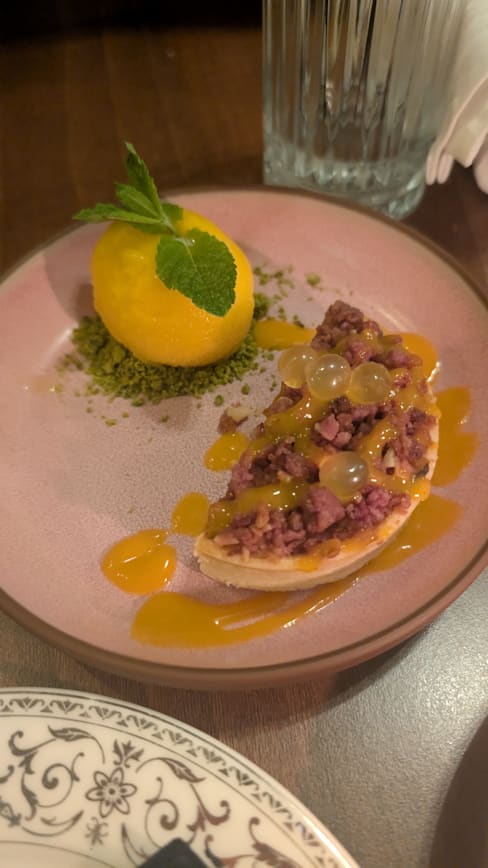 Colonel Saab Trafalgar Square in London - Restaurant Reviews, Menus ...