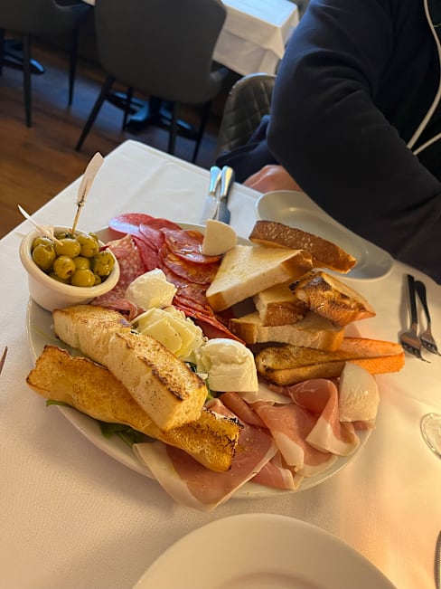 Lucarelli Restaurant West Bromwich in West Bromwich - Restaurant ...