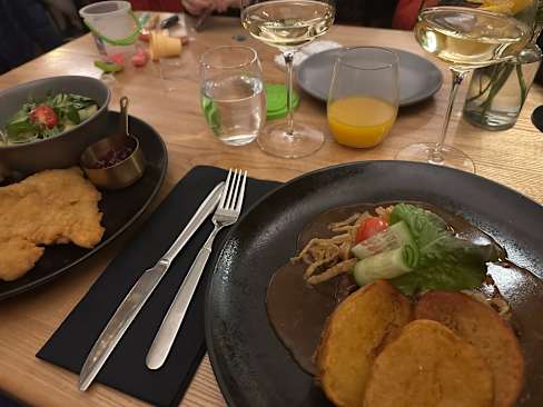 SIXTA Restaurant- Bar in Vienna - Restaurant Reviews, Menu and Prices ...