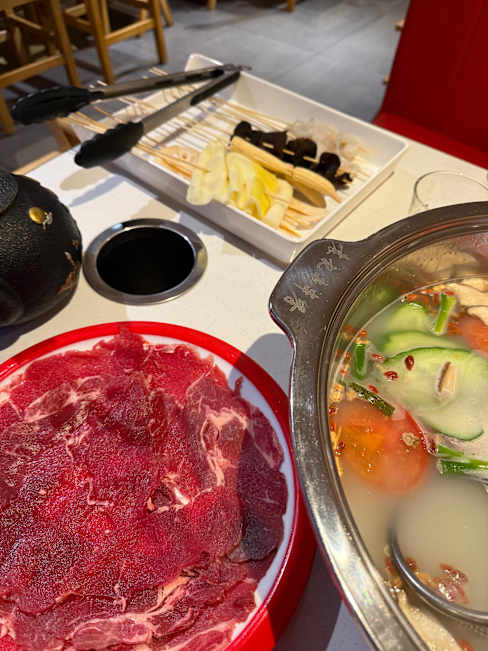 Yuan's Hot Pot Amsterdam Rijnstraat 袁记串串香阿姆南区店 in Amsterdam - Menu ...