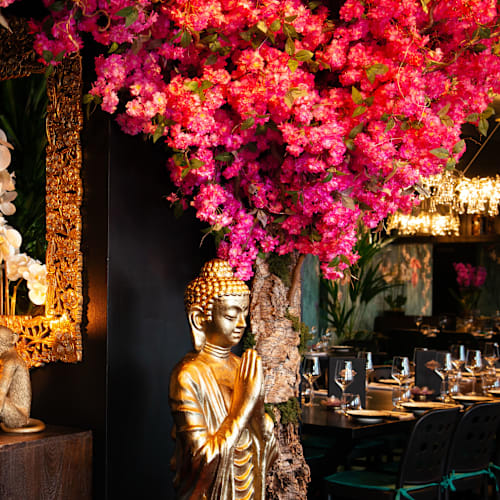 Menus 2025 - Sticky Mango Tower Bridge in London | TheFork