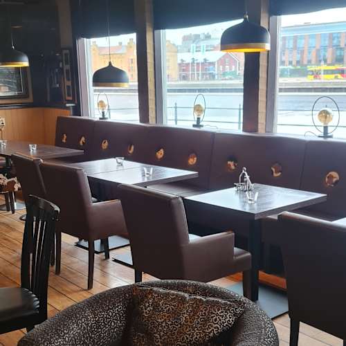 Villa Skeppsbron Restaurang & Bar i Gävle - Restaurangens meny ...
