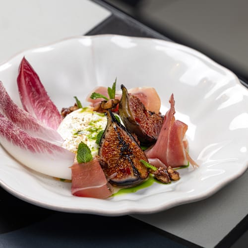 Art Yard Bar & Kitchen in London - Restaurant Reviews, Menus, and ...