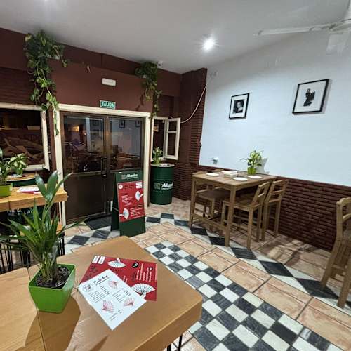 Carte et Menus 2026 - Lola Lolita Tapería à Málaga | TheFork