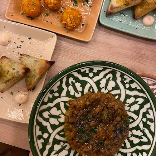 Amina a Milano - Menu, prezzi, immagini, recensioni e indirizzo del ...