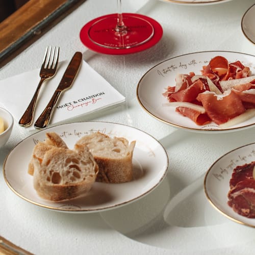 Moet & Chandon Champagne Bar at Harrods in London - Restaurant Reviews ...