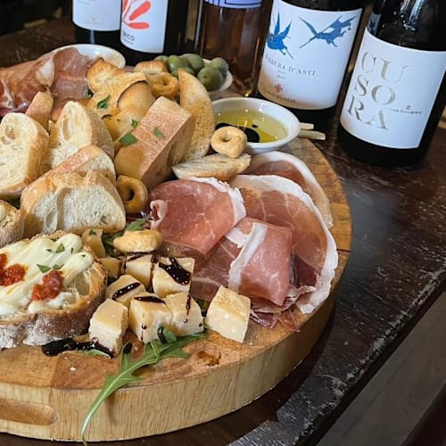 Menus 2025 - Veeno Edinburgh in Edinburgh | TheFork