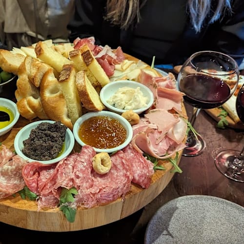 Menus 2025 - Veeno Edinburgh in Edinburgh | TheFork