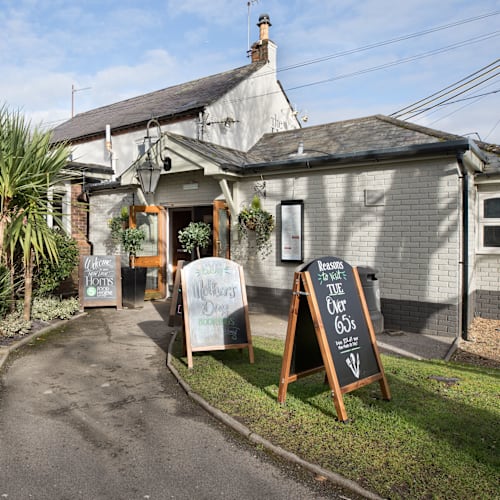 Horns Inn Ferndown in Ferndown - Restaurant Reviews, Menus, and Prices ...