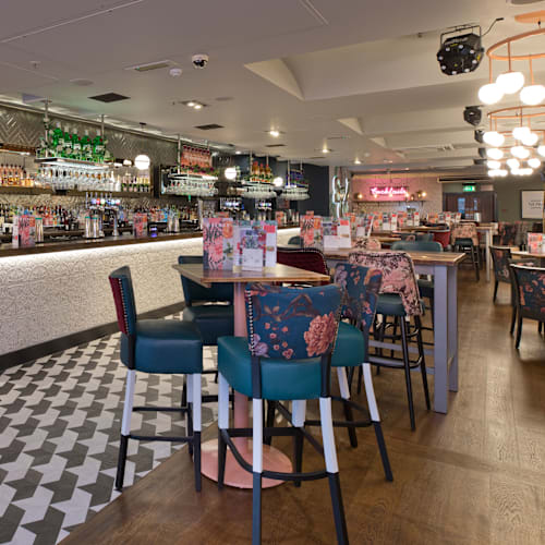 Slug and Lettuce Reading Riverside in The Oracle Centre, Reading ...