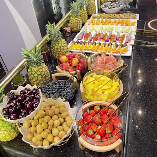 Buffet Pavillon d’Or in Lyon - Restaurant Reviews, Menu and Prices ...