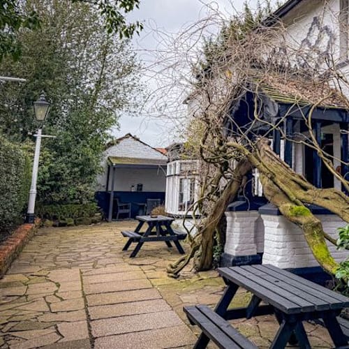 Menus 2025 - The Bells of Peover in Lower Peover | TheFork