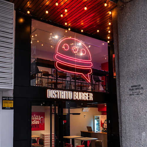Distrito Burger - General Perón in Madrid - Bewertungen, Speisekarte ...