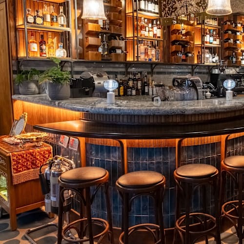 Colonel Saab Trafalgar Square in London - Restaurant Reviews, Menu and ...