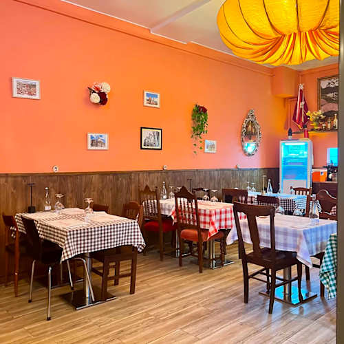 Bella Firenze - Restaurante Pizzaria Italiana in São Pedro - Restaurant ...