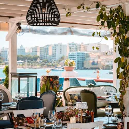 Carte et Menus 2026 - OyOy Restaurant à St Julian's | TheFork