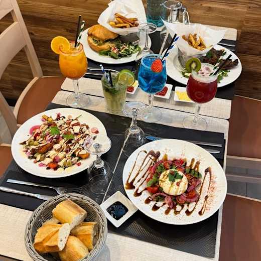 Menu 2026 - Felix Café in Marseille | TheFork