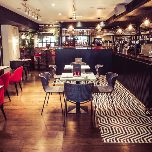 Core Bar London a Londra - Menu, prezzi, immagini, recensioni e ...