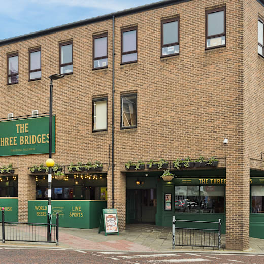 Restaurant The Three Bridges Durham à Durham - Menu, avis, prix et ...