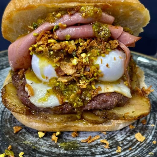 Carte et Menus 2026 - Royal Burger à Acerra | TheFork