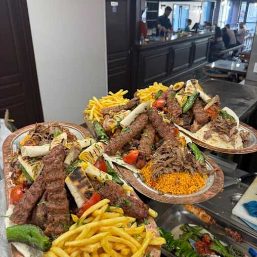 Le Baron Restaurant em Marignane - Preços, menu, morada, reserva e ...
