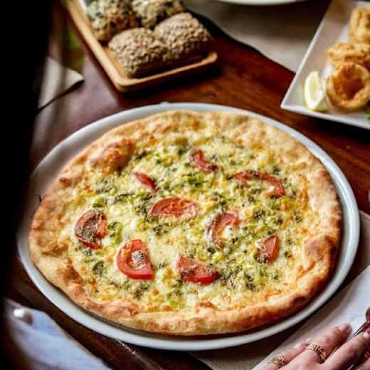 Cafe Piazza i Amsterdam - Restaurangens meny, öppettider, bokning ...