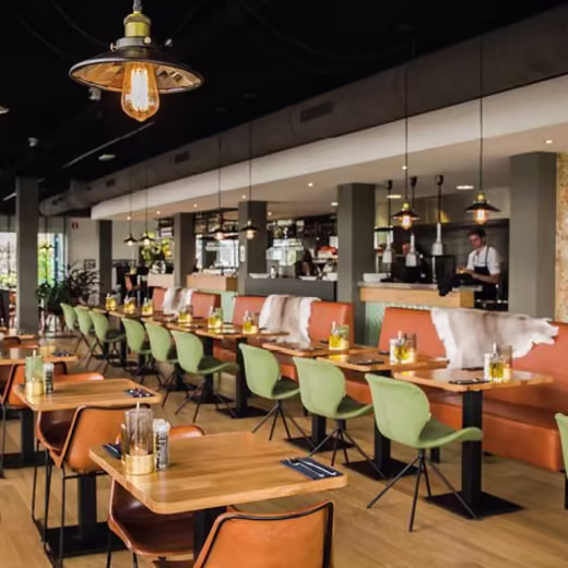 Atlas Taste in Amsterdam-Zuidoost - Menu, openingstijden, prijzen ...