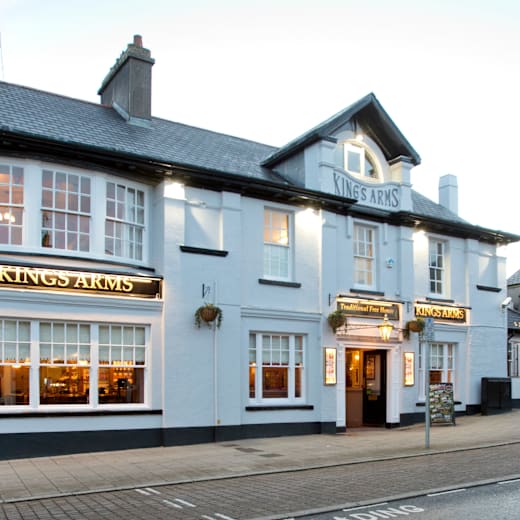 Kings Arms Caerphilly in Caerphilly - Restaurant Reviews, Menus, and ...