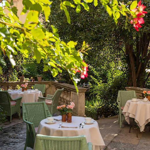 Le Bistrot Pamard - La Mirande in Avignon - Restaurant Reviews, Menu ...
