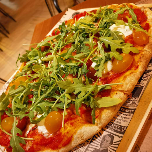 Akapela Lounge Bar Madrid em Madrid - Preços, menu, morada, reserva e ...