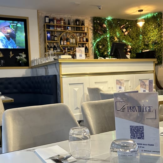 Le Privilège - Restaurant Africain in Paris - Restaurant Reviews, Menu ...