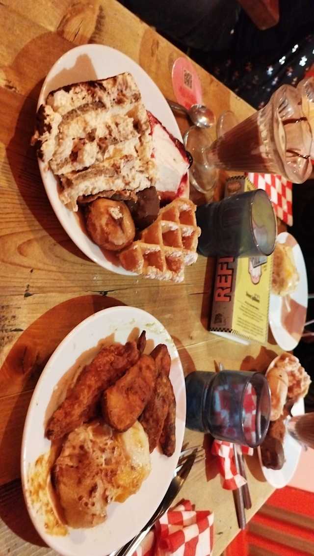 Restaurant Brique Machine - Brique House à Paris - Menu, avis, prix et ...